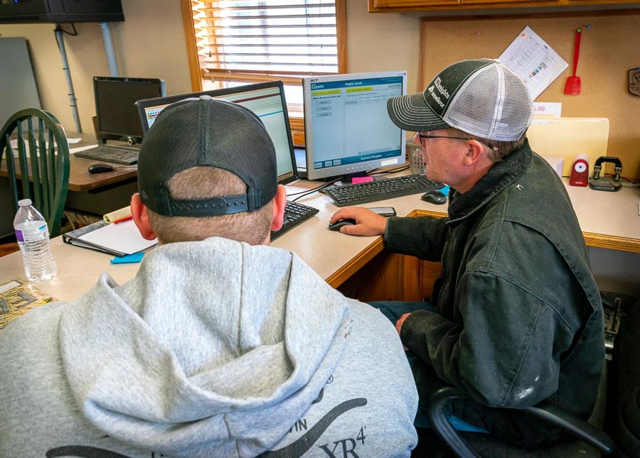 EZfeed Software for Desktop Computers